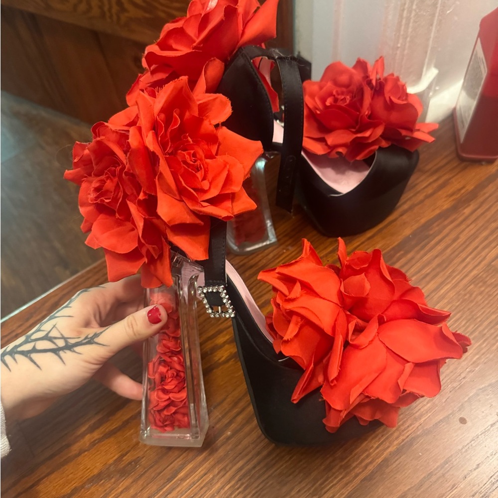 Sugar Thrillz Black And Red Floral Heels - Gem